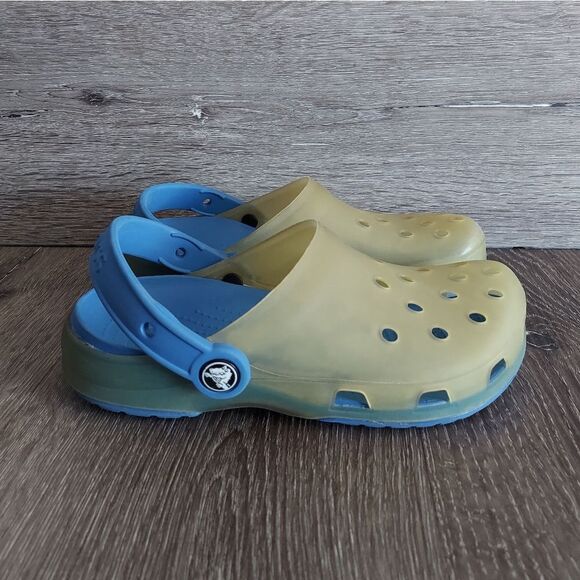 CROCS | Shoes | Crocs Kids Size 2 Clog Blue And Translucent Yellow ...